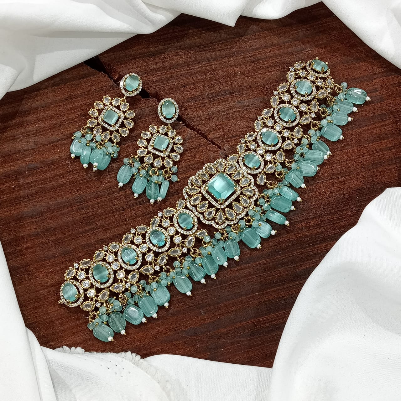 Tanvi Bold Elegance Victorian Necklace Set – Kaushalya Art Jewellery